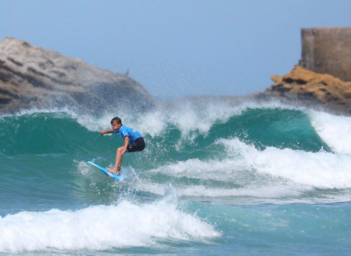Bon cadeau Stage de surf intensif à Biarritz | ÉCOLE DE SURF HASTEA