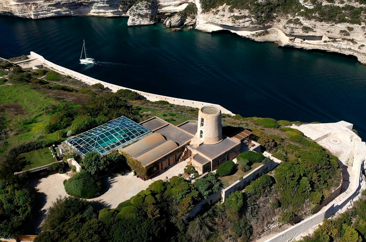 Bon cadeau Deux nuits dans un moulin sur les falaises de Bonifacio ...