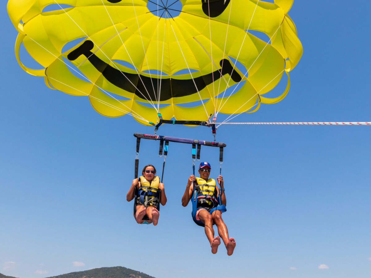 Bon cadeau Parachute Ascensionnel pour 2 personnes Baie de Saint Tropez ...